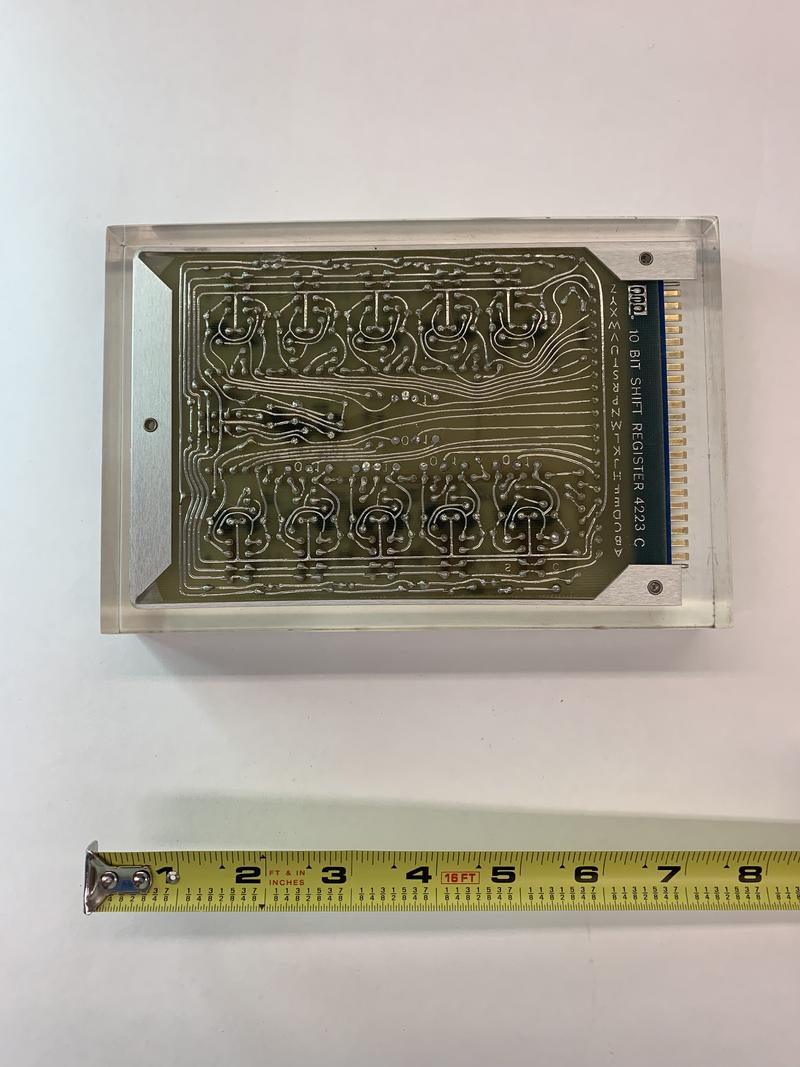 DEC 10-bit shift register | MIT Museum