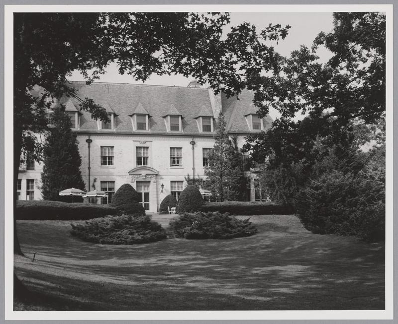 Off Campus Building 05, Endicott House, exterior | MIT Museum