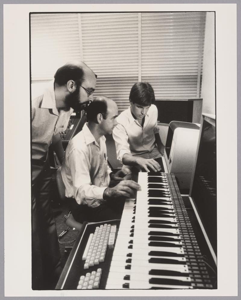 Department of Humanities -- Music -- Experimental Music Studio | MIT Museum
